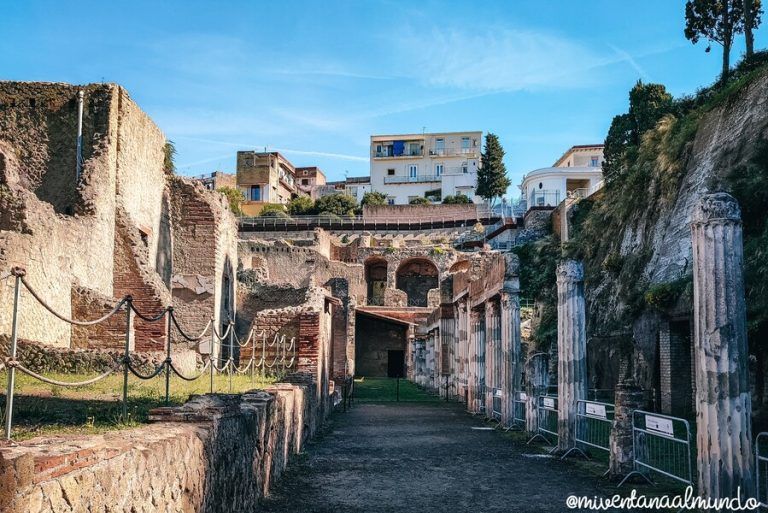 Visitar Herculano, la sorprendente ciudad arrasada por el Vesubio.
