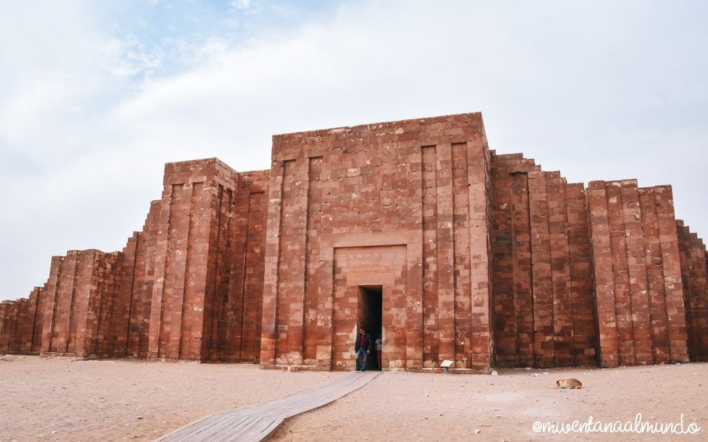 Visitar Giza en un día: qué ver más allá de las pirámides.